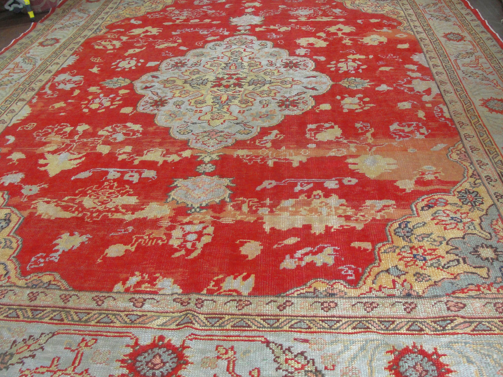 An Antique Ushak Carpet | Eli Peer Oriental Rugs